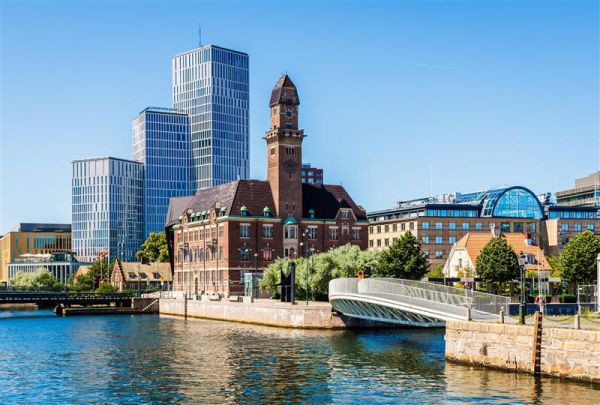 Malmö's bold road to climate neutrality: A model for systemic change ...
